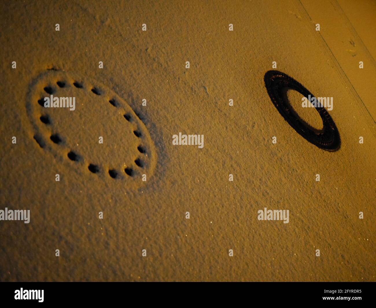 Manhole street perspective hi-res stock photography and images - Alamy