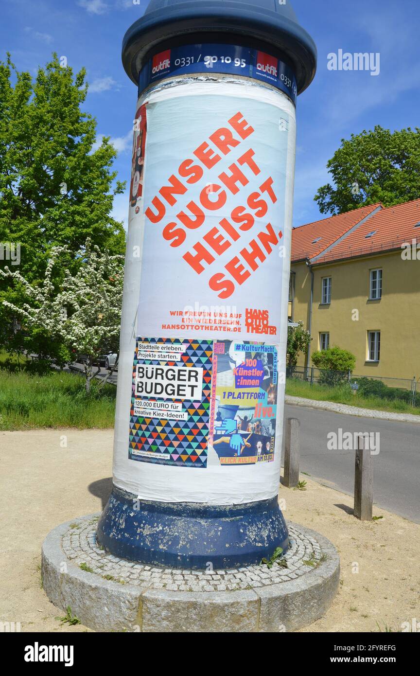Poster column hi-res stock photography and images - Alamy