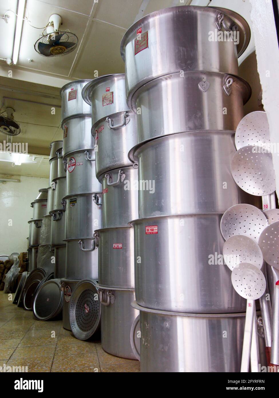 Arabian pots hi-res stock photography and images - Alamy