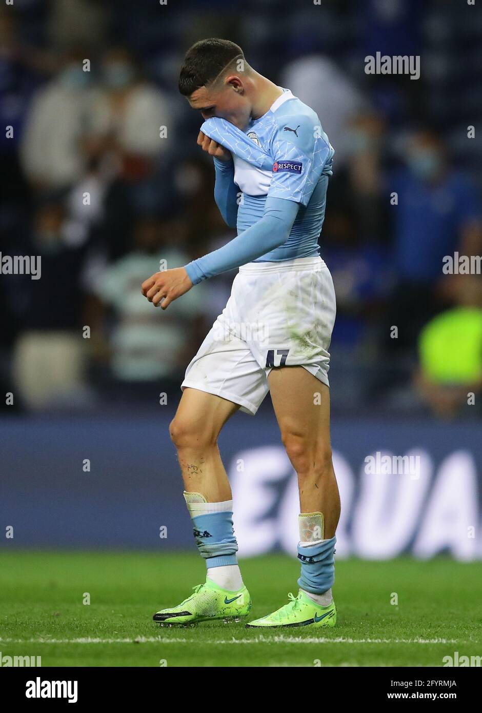Phil foden champions league trophy hi-res stock photography and images ...