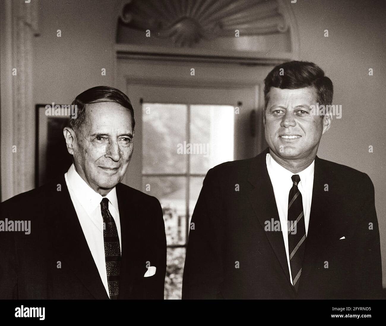 President John F. Kennedy meeting with General Douglas MacArthur, 10 ...