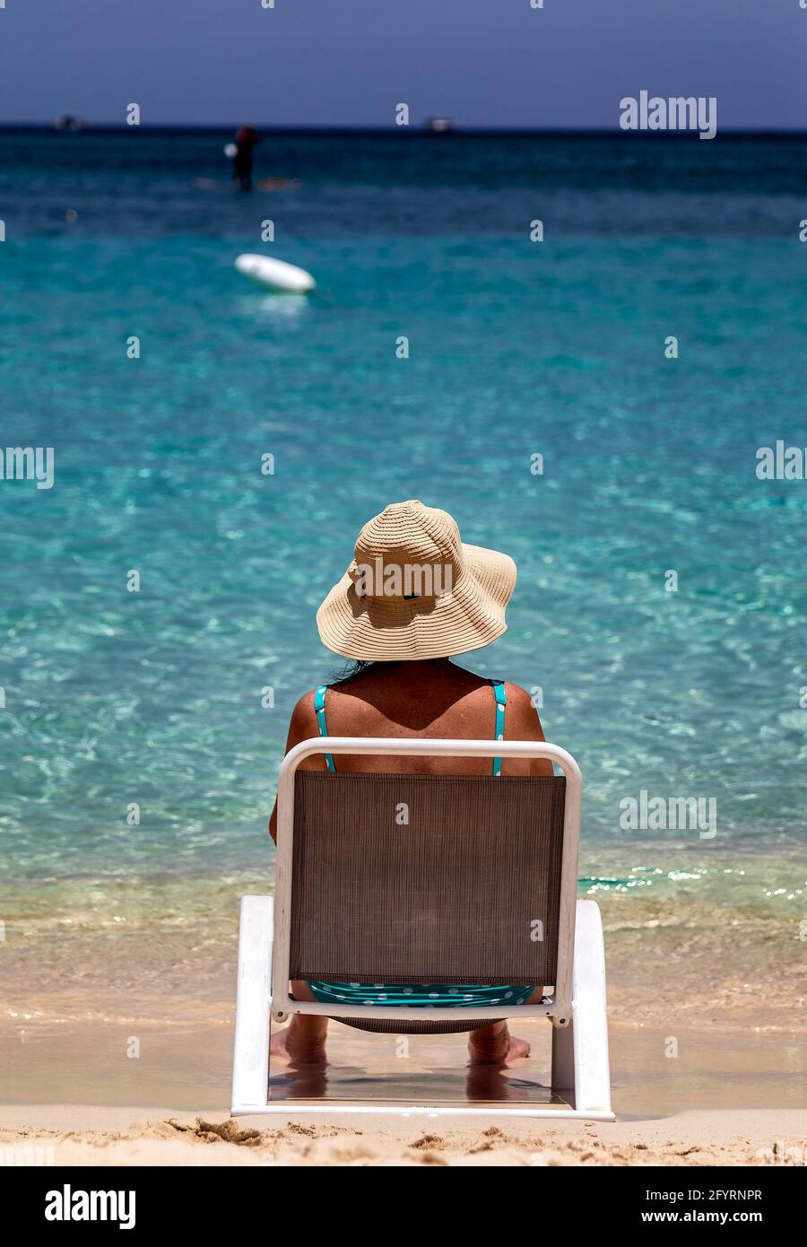 A perfect spot on a Caribbean beach Stock Photo - Alamy