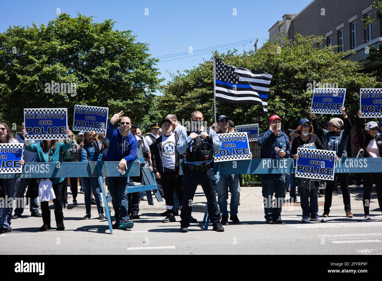 USA. 29th May, 2021. Pro police supporters stage a counter protest ...