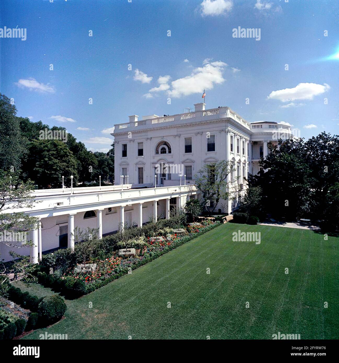 The White House Rose Garden, August 24, 1962. The White House Rose ...