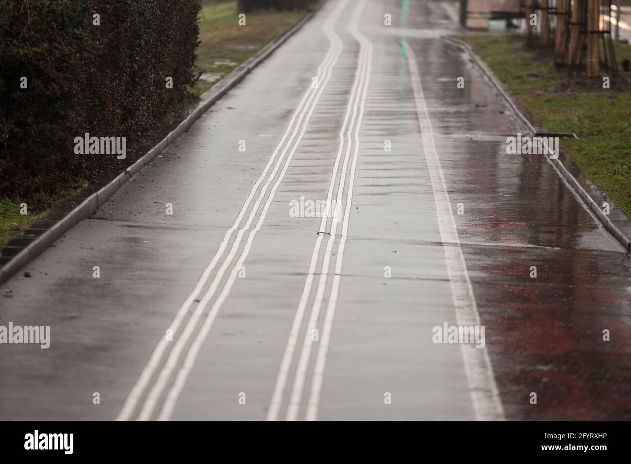 Tactile walking surface indicator hi-res stock photography and images ...