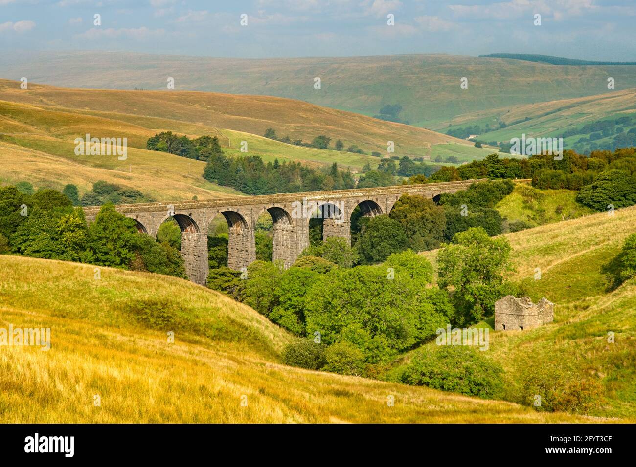 Dent Head Viaduct, Yorkshire, England Stock Photo - Alamy