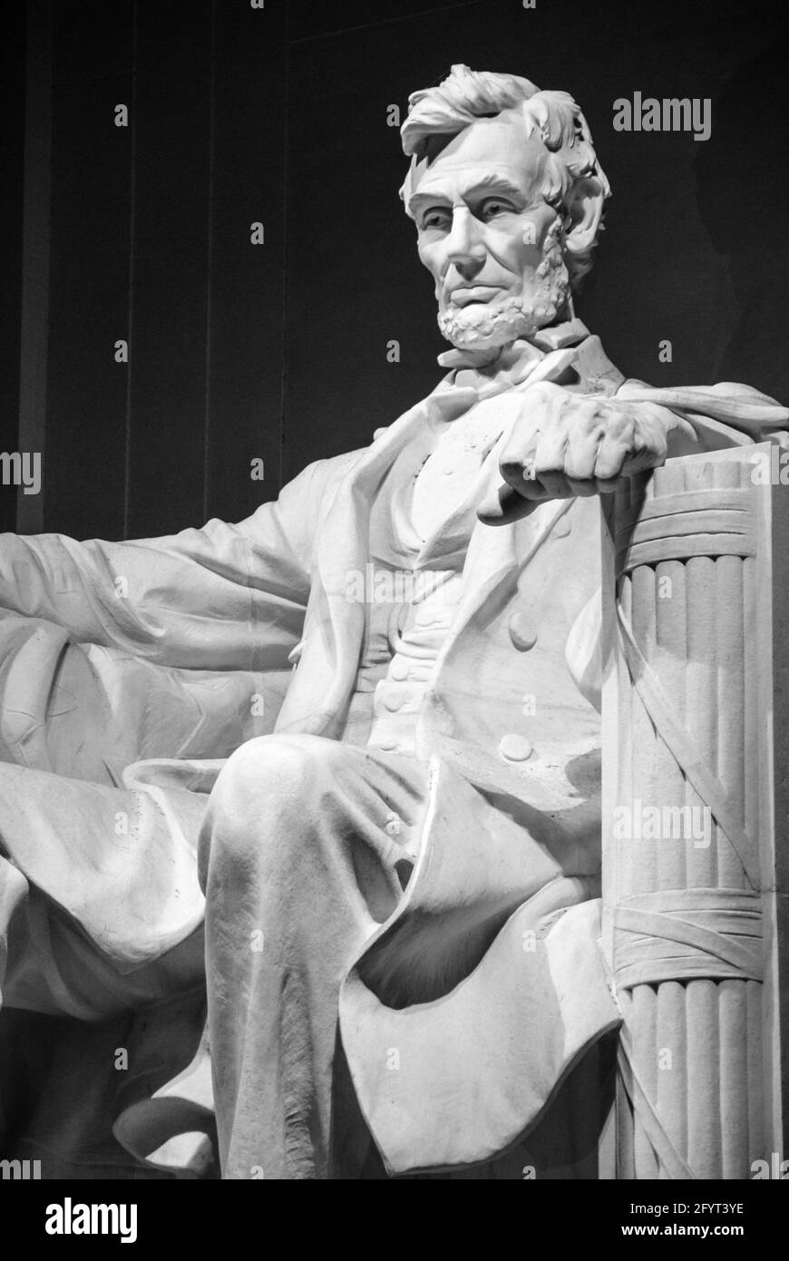 Lincoln Memorial statue of Abraham Lincoln in Washington, D.C. (USA ...