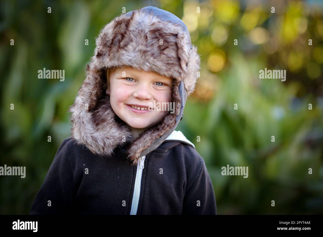 Australian boy portrait smile hi-res stock photography and images - Alamy