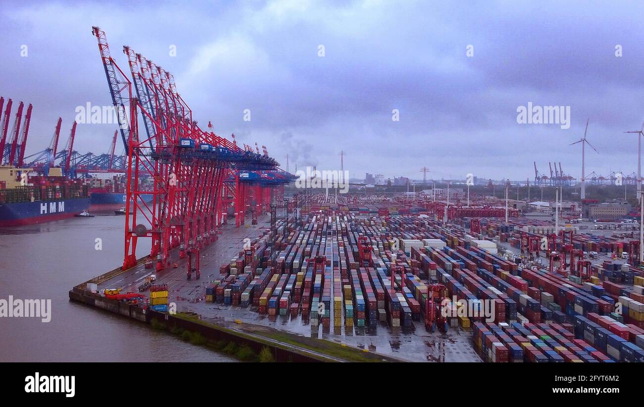 Automated cargo terminals hi-res stock photography and images - Alamy