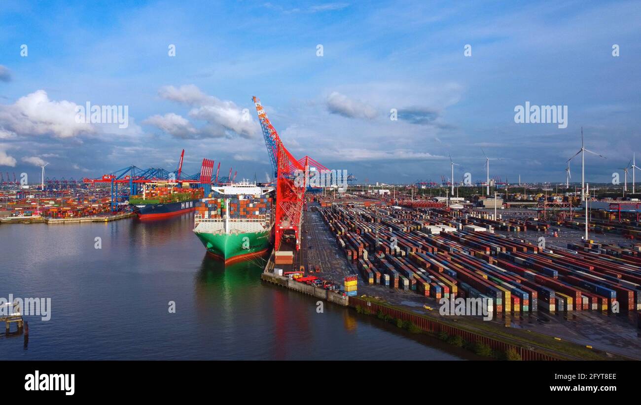 Automated cargo terminals hi-res stock photography and images - Alamy