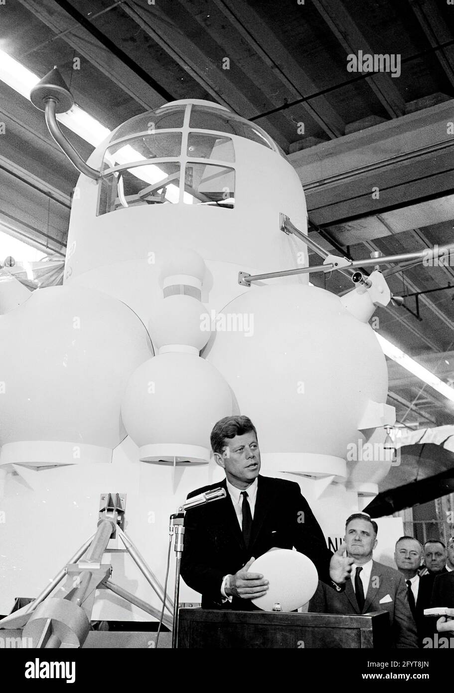 12 September 1962President John F. Kennedy (at lectern) delivers ...