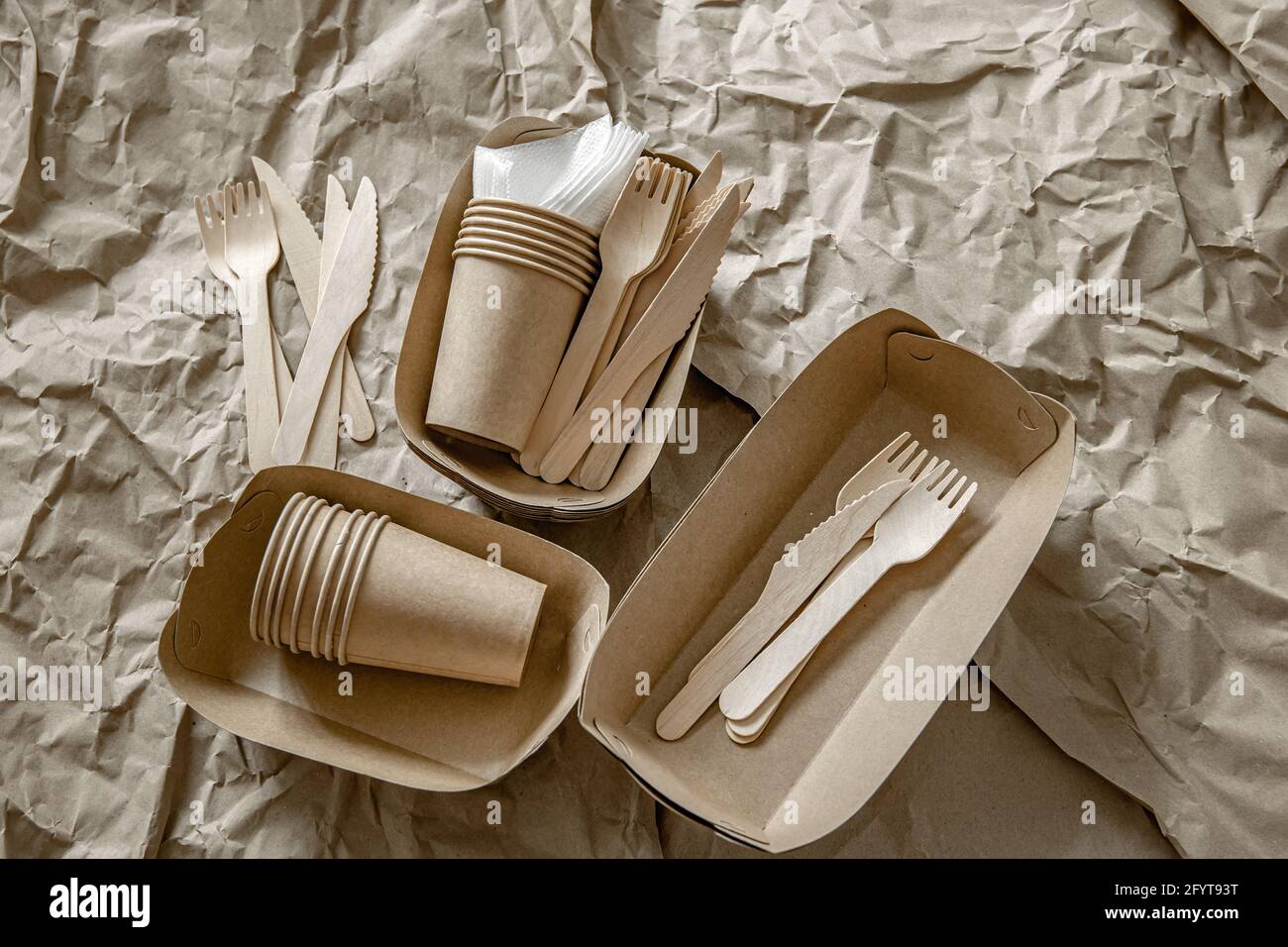 Eco-friendly disposable tableware used in fast food, restaurants ...