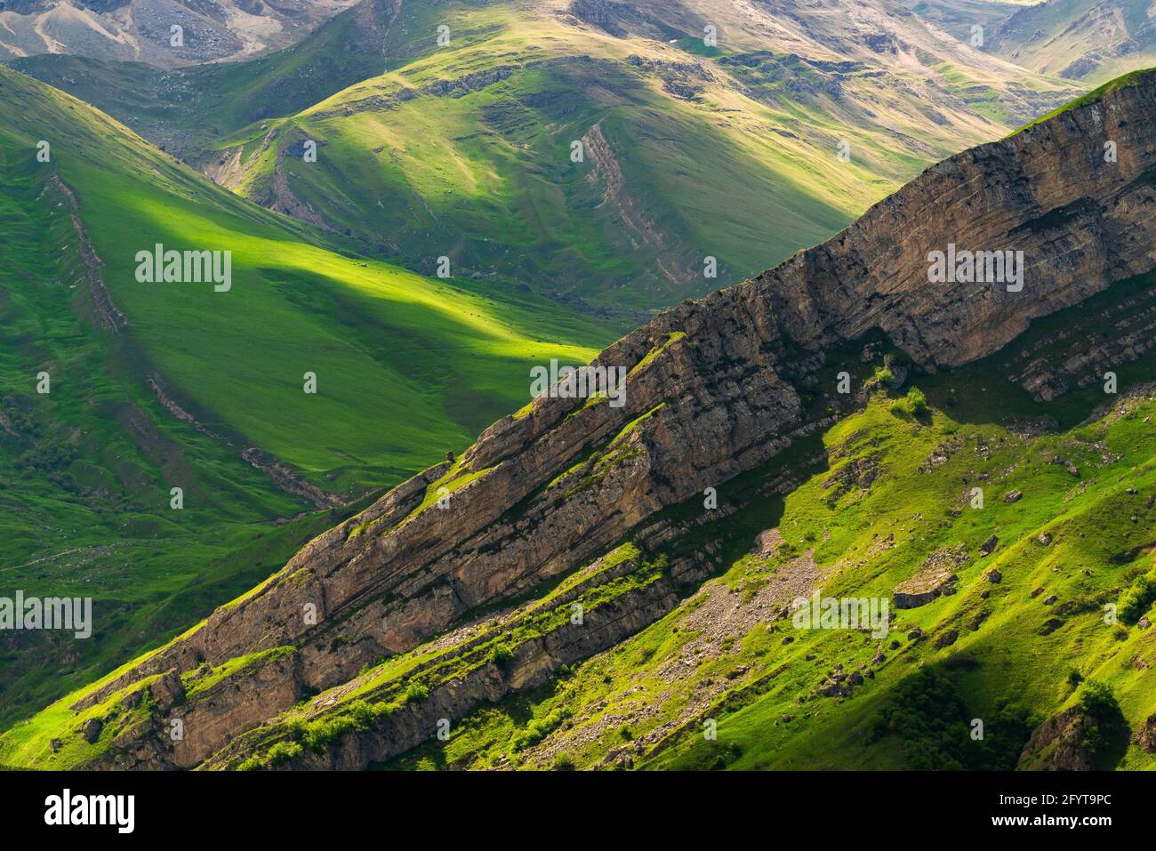 Green mountain slope hi-res stock photography and images - Alamy