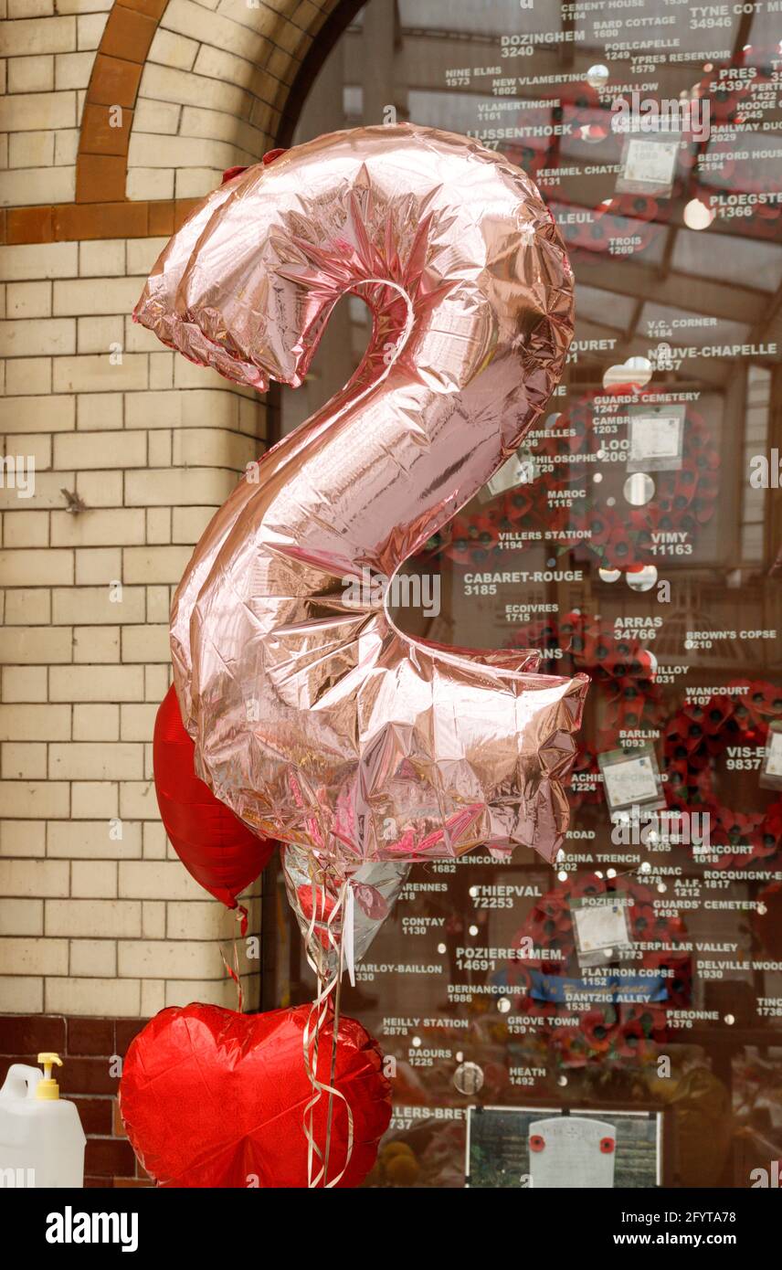 Manchester Arena bombing memorial at Manchester Victoria Station Stock ...
