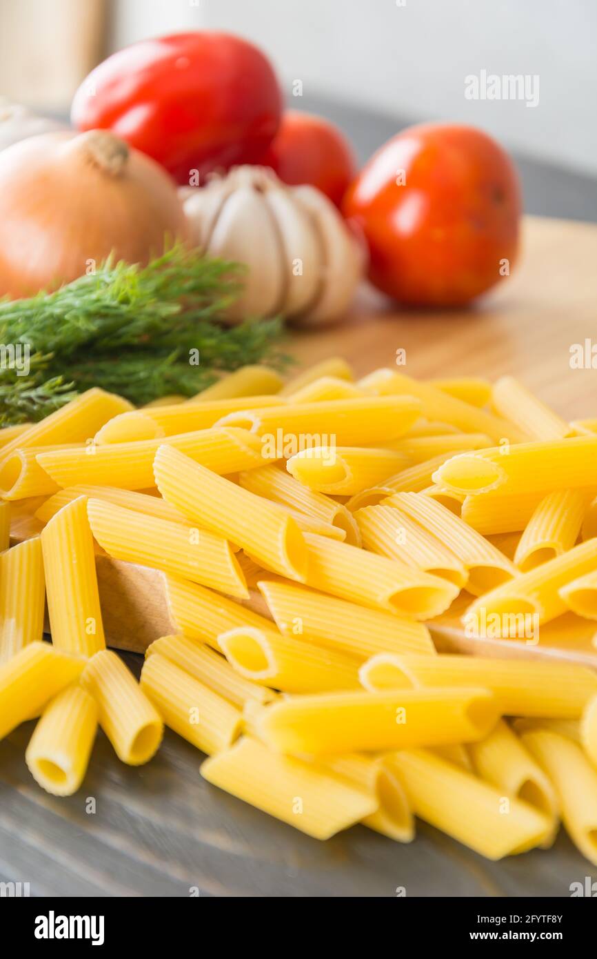 dry pasta spaghetti with ingredient Stock Photo - Alamy