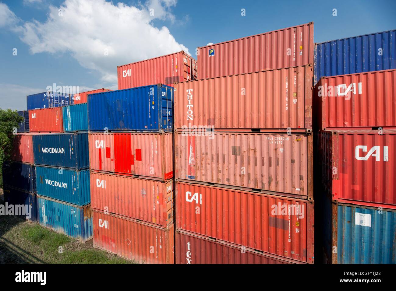 Intermodal Container Garage