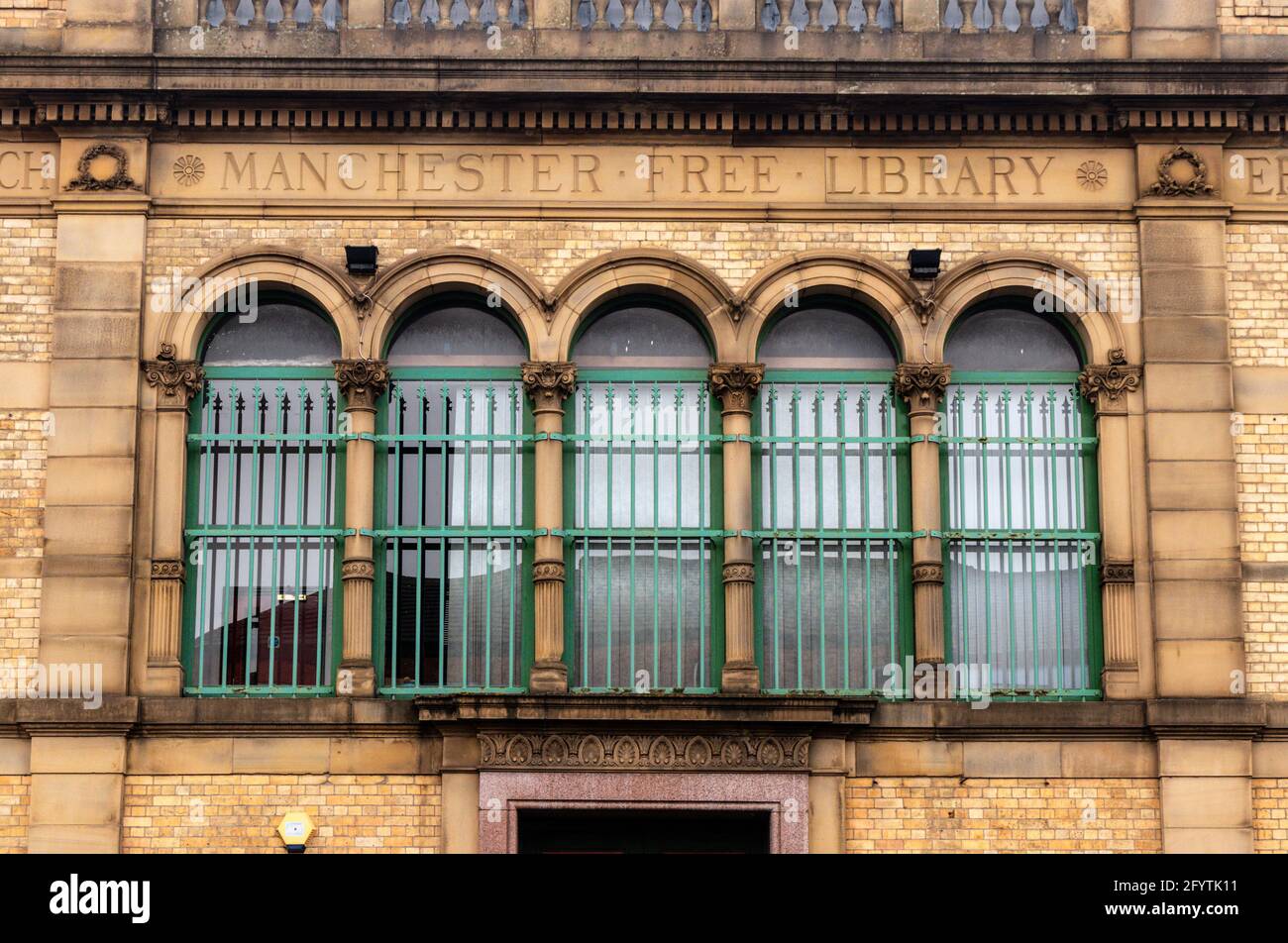 Manchester Free Library. Cheetham Hill Road Stock Photo - Alamy