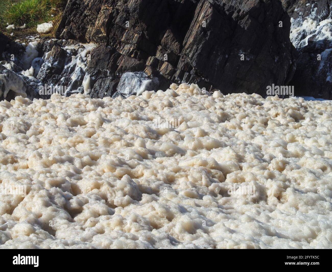 Blowing up pool hi-res stock photography and images - Alamy