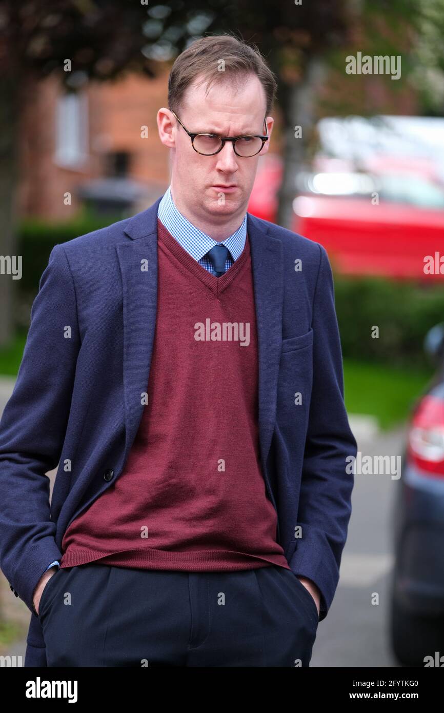 Tom Randall MP visiting an Openreach fibre project in Arnold ...