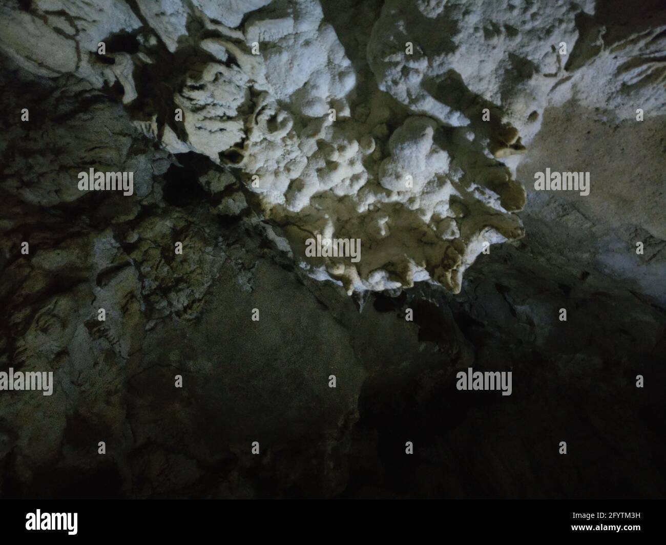 The beautiful rock formations inside the cave Stock Photo - Alamy