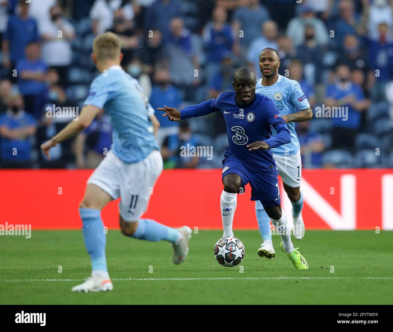 Ngolo kante trophy hi-res stock photography and images - Alamy
