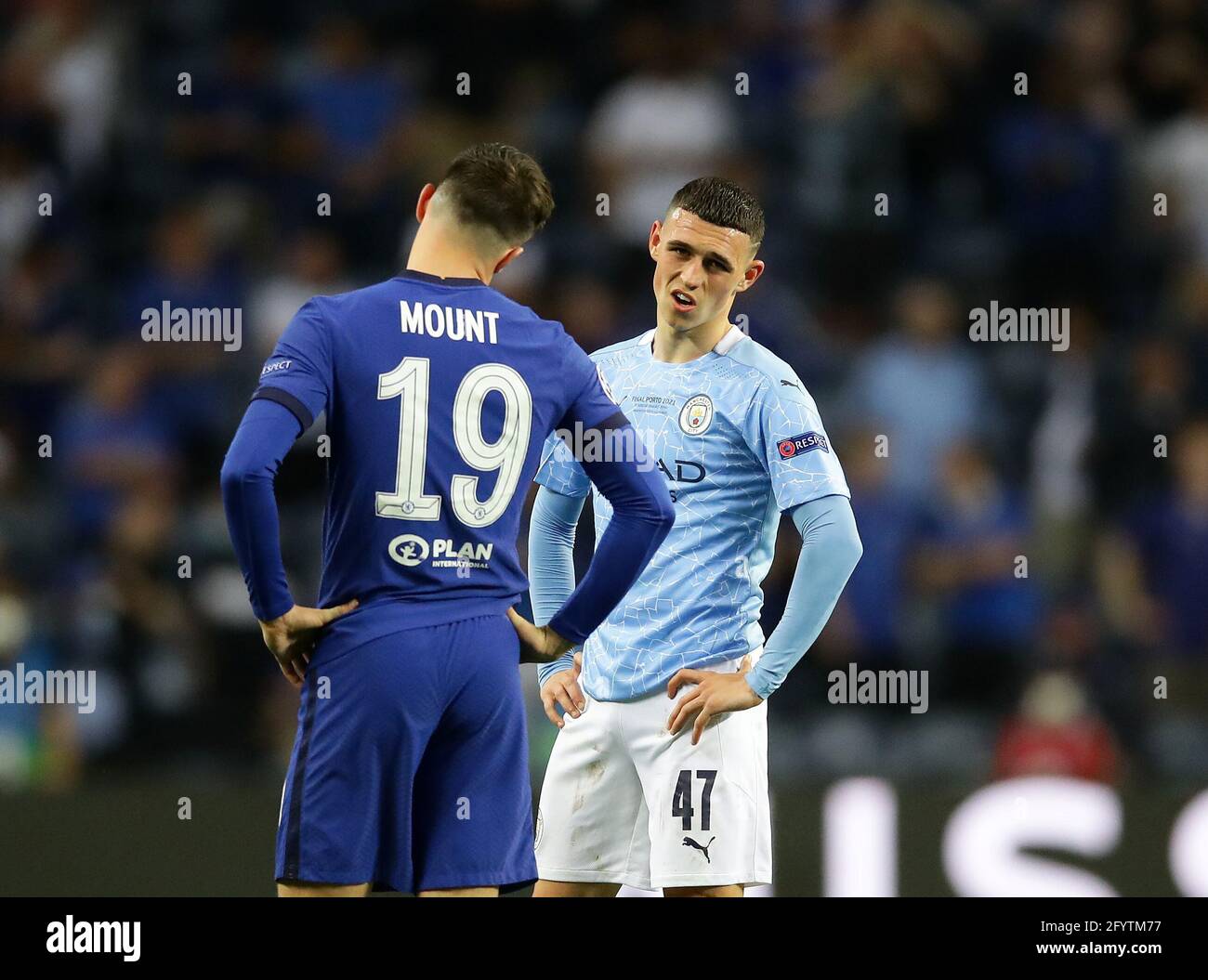Phil foden chelsea hi-res stock photography and images - Alamy