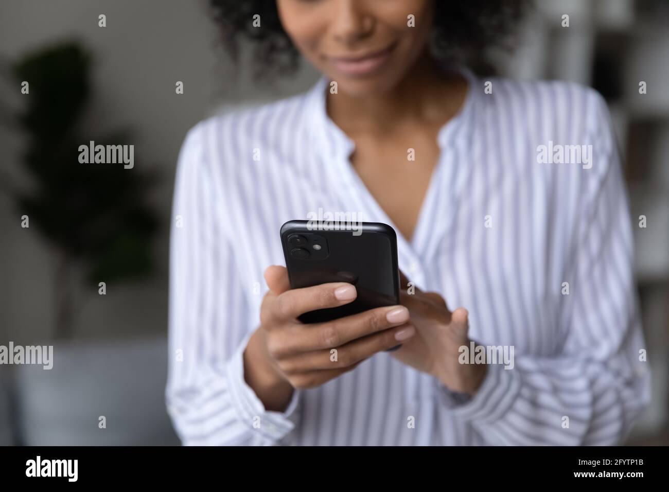 Video hands african american woman hi-res stock photography and images ...