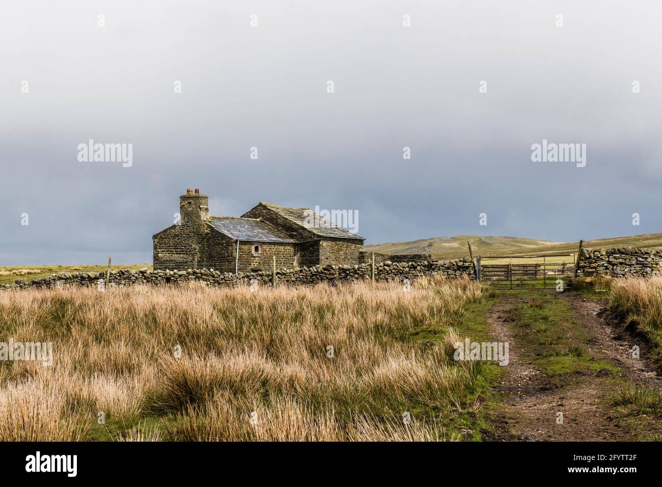 Yorkshire farm buildings hi-res stock photography and images - Alamy