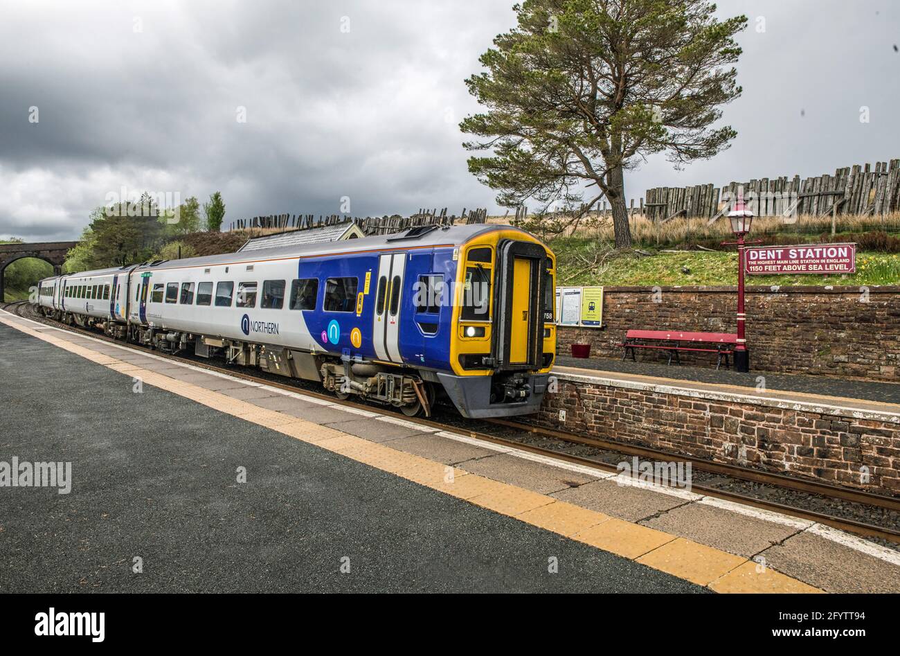 Silver line station hi-res stock photography and images - Alamy
