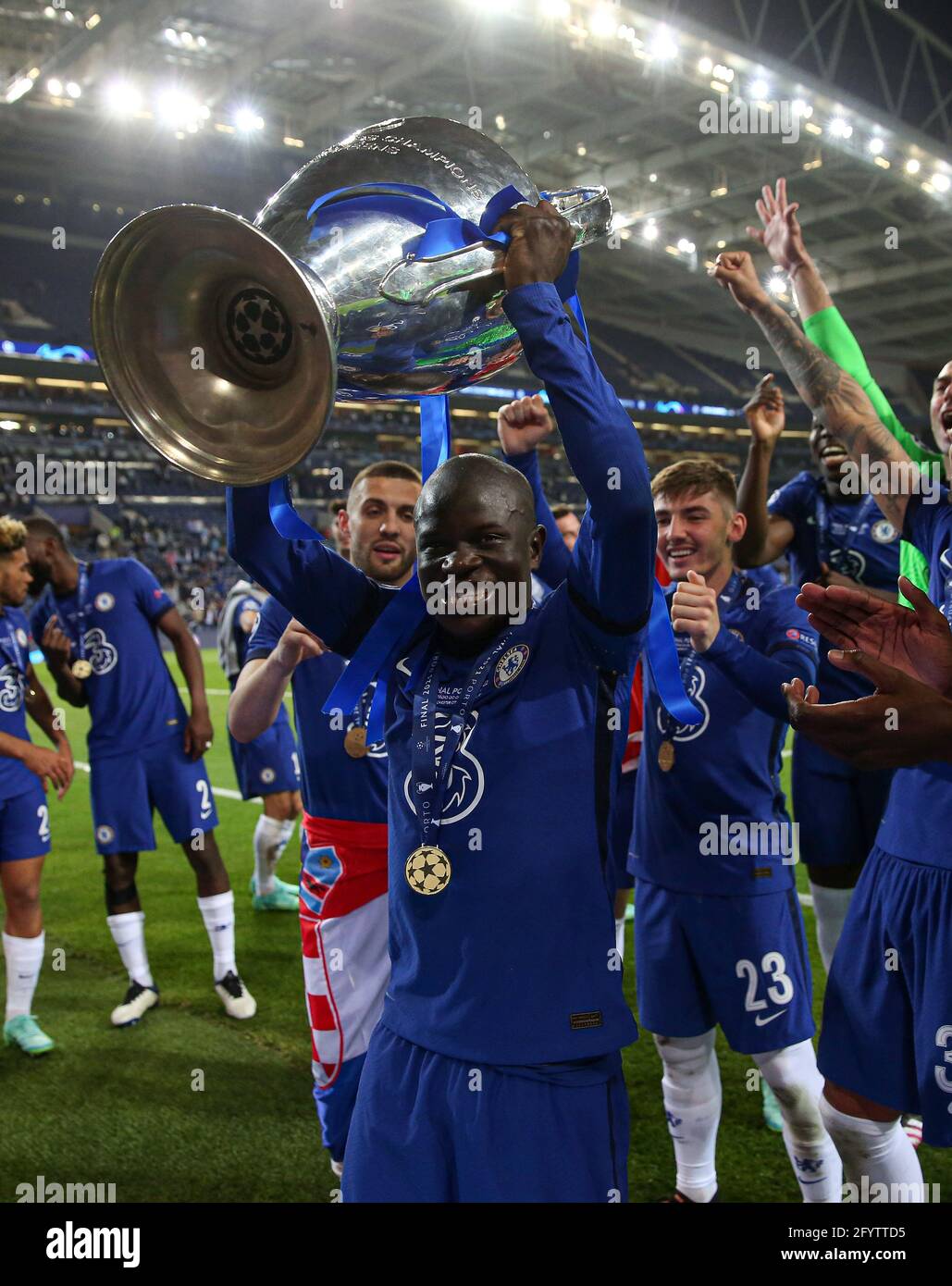 N'golo kante champions league trophy hi-res stock photography and ...