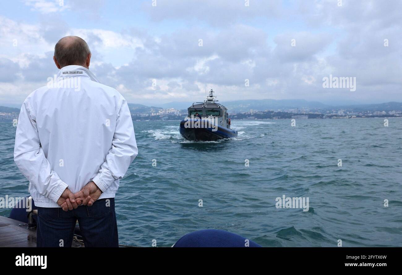 Putin yacht black sea hi-res stock photography and images - Alamy