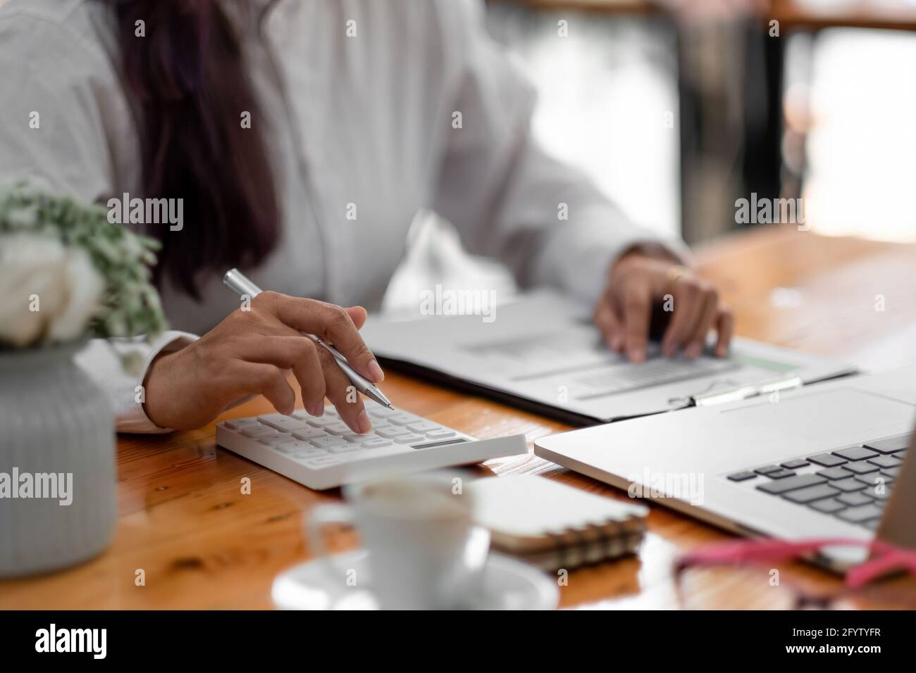 Taxes and calculation hi-res stock photography and images - Alamy