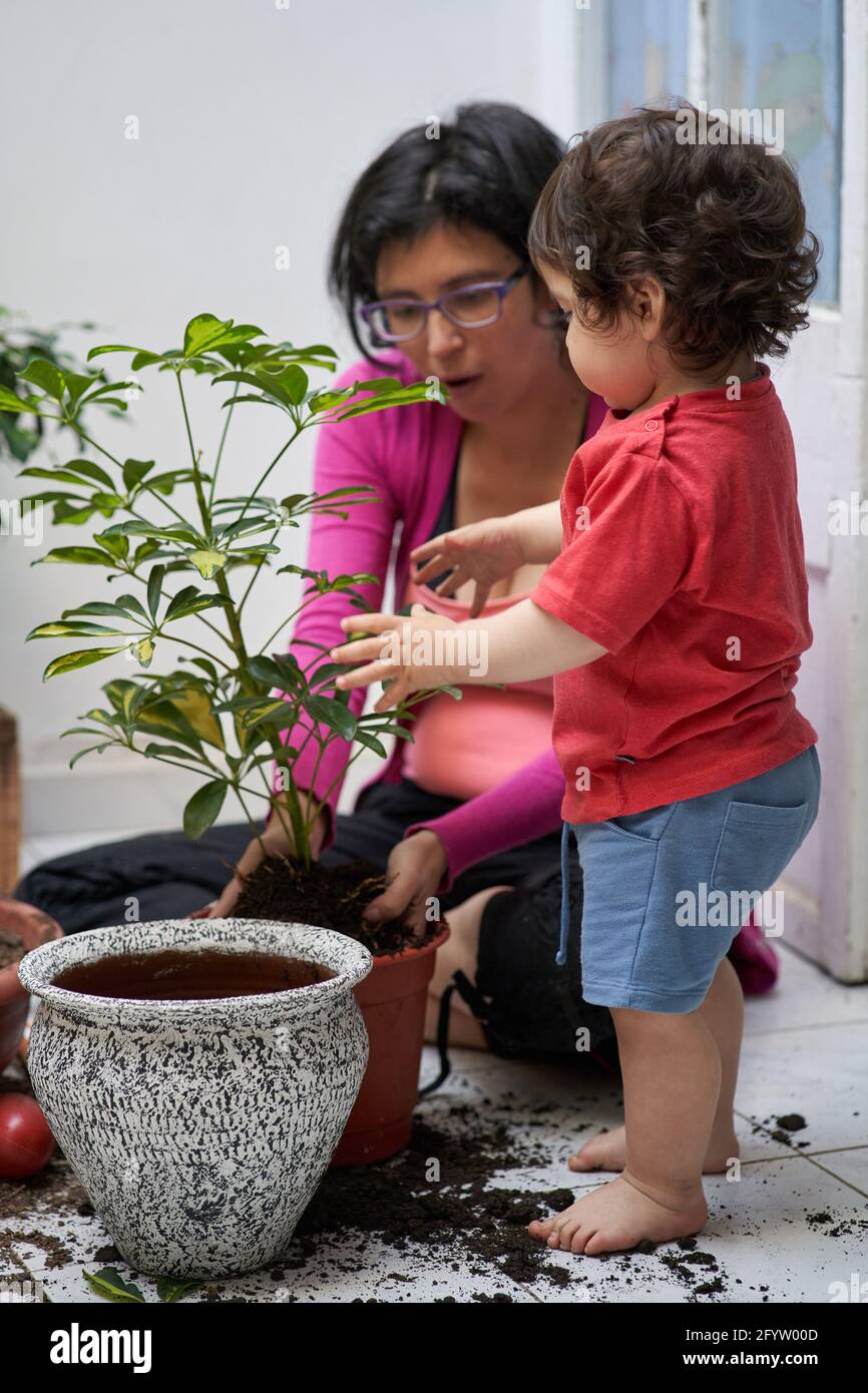 Woman observing women and children hi-res stock photography and images ...