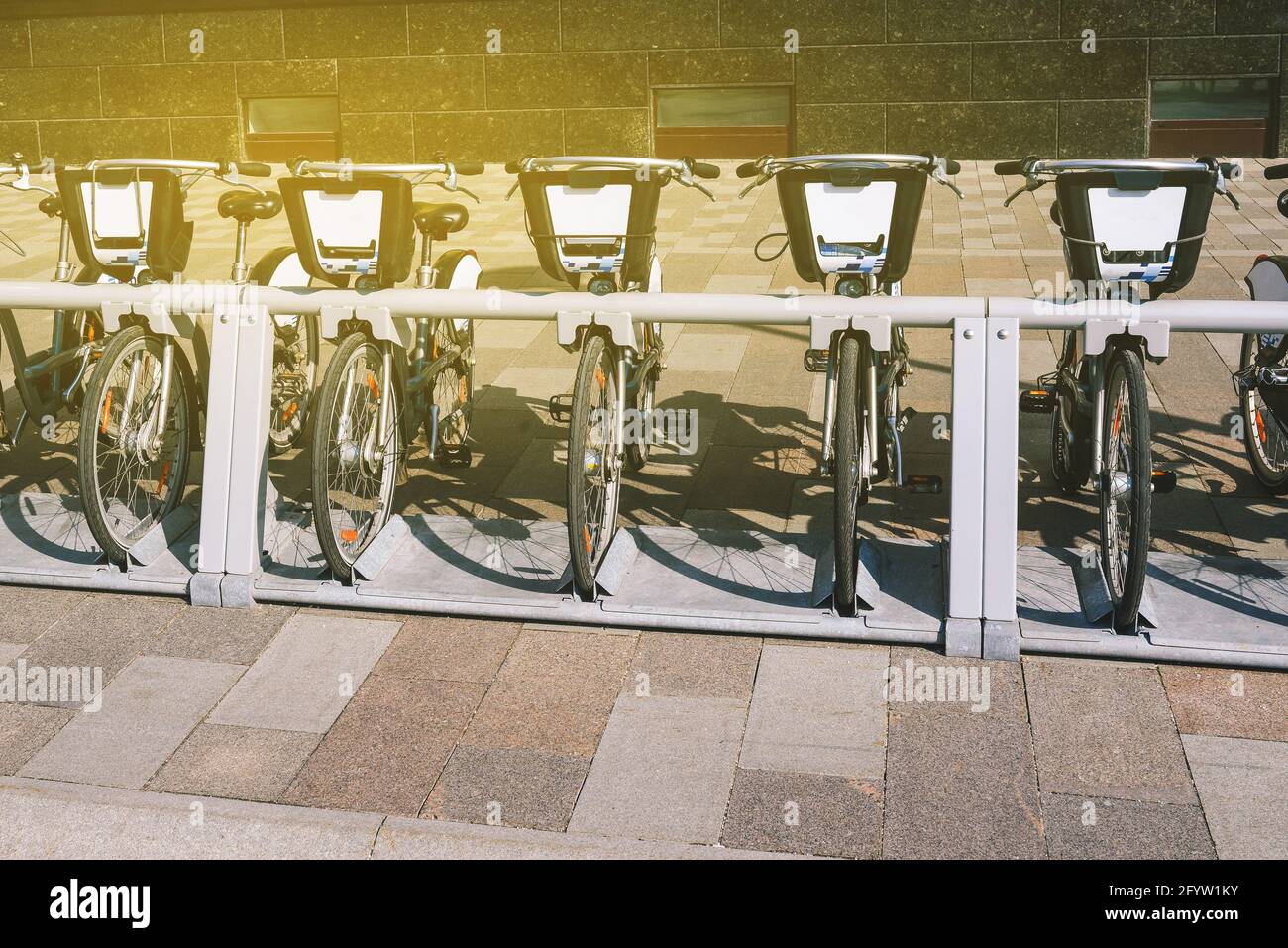 Getting around by bicycle hi-res stock photography and images - Alamy