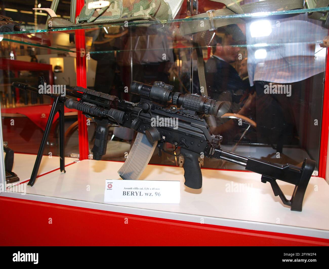 BERYL wz.96 Assualt rifle in Eurosatory 2008 Stock Photo - Alamy