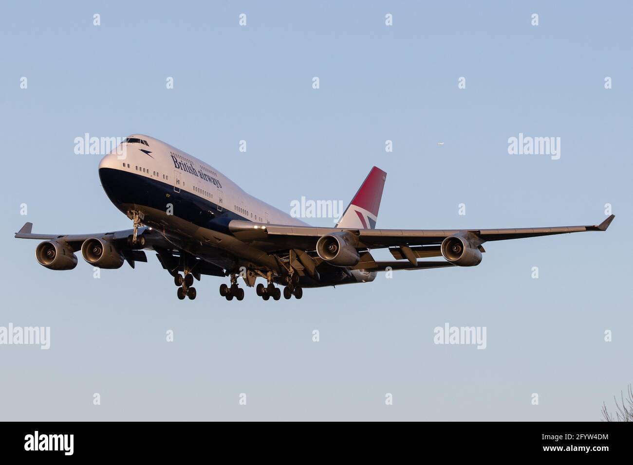 Ba boeing 747 departing hi-res stock photography and images - Alamy