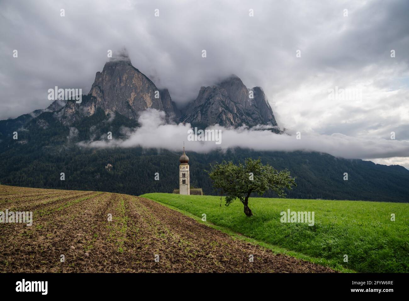 Schlern sciliar plateau hi-res stock photography and images - Alamy