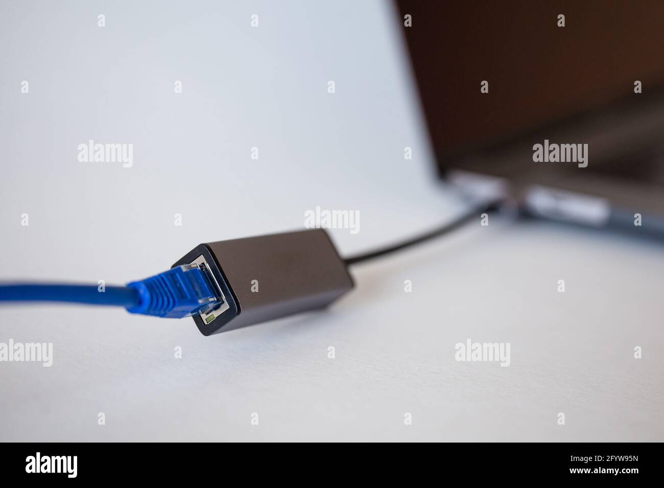 Connecting to portable devices hi-res stock photography and images - Alamy