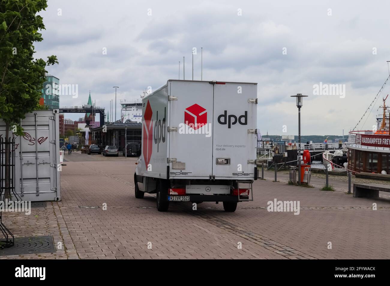 Dpd Delivery Truck High Resolution Stock Photography and Images - Alamy