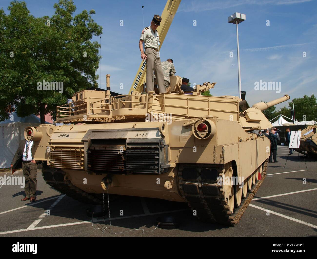 Military vehicle display us hi-res stock photography and images - Alamy