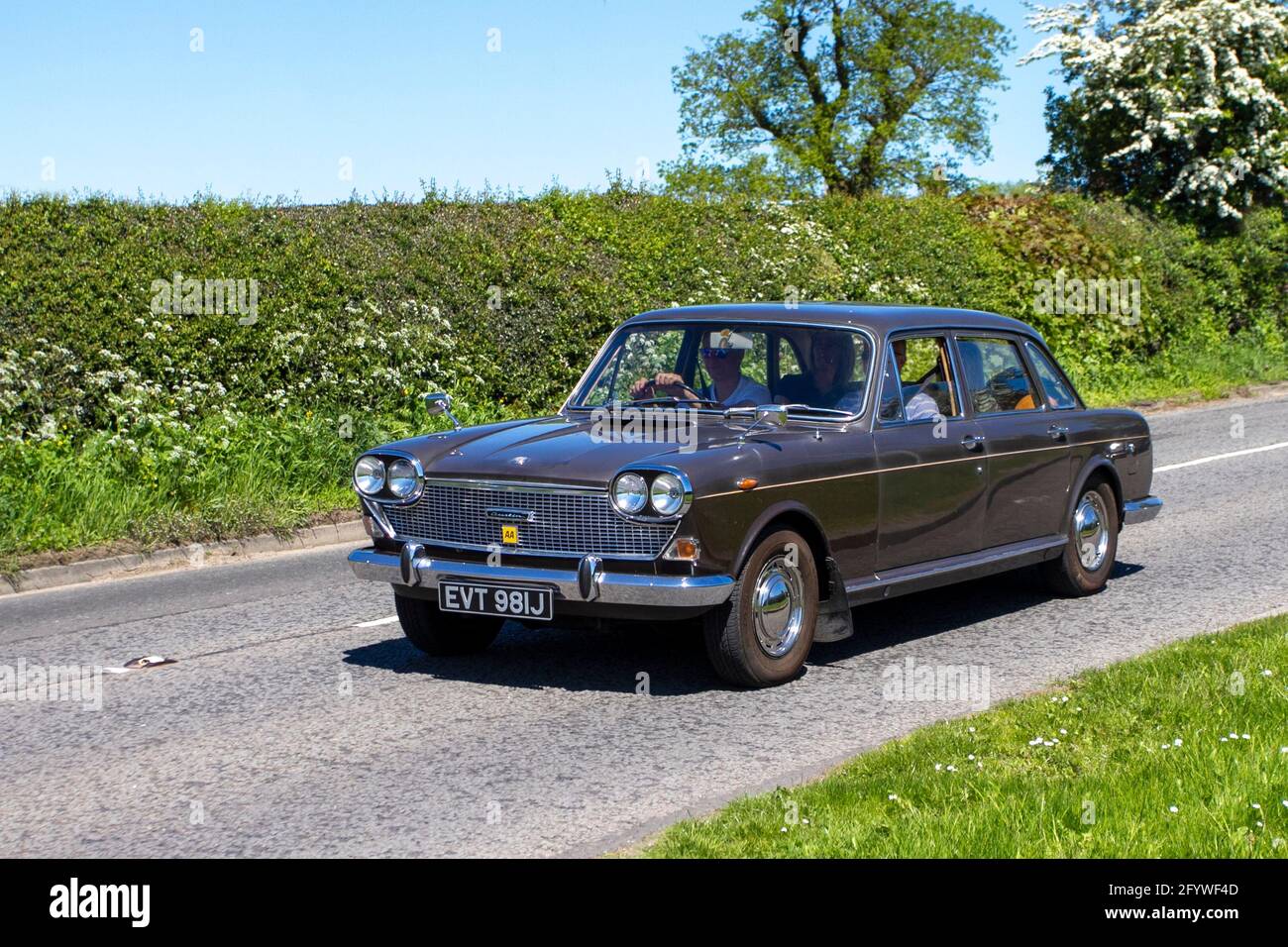 Austin 3 litre brown hi-res stock photography and images - Alamy