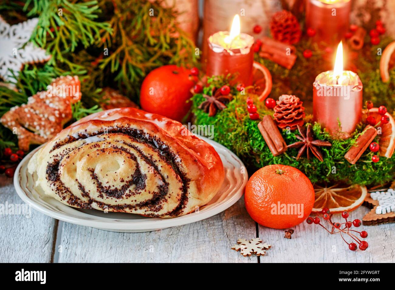 Christmas swedish poppy bun. Festive dessert Stock Photo - Alamy