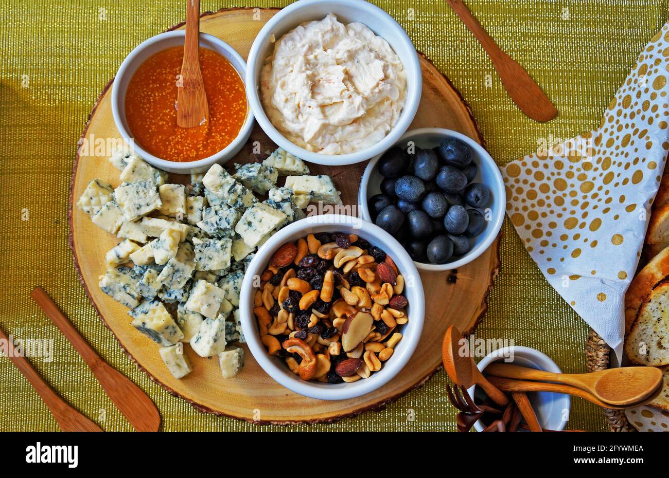 Snacks on table hi-res stock photography and images - Alamy