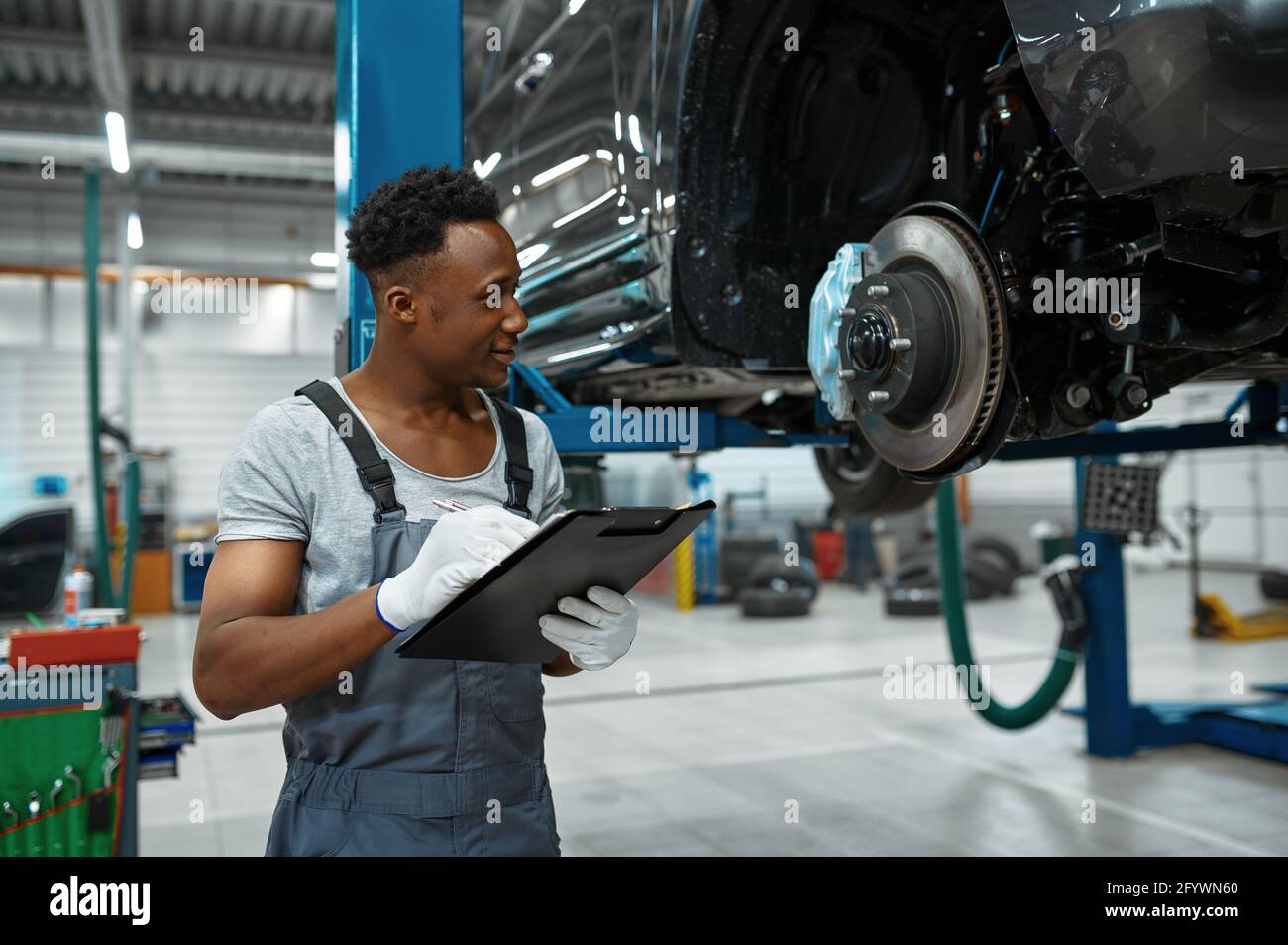 Auto worker hi-res stock photography and images - Alamy