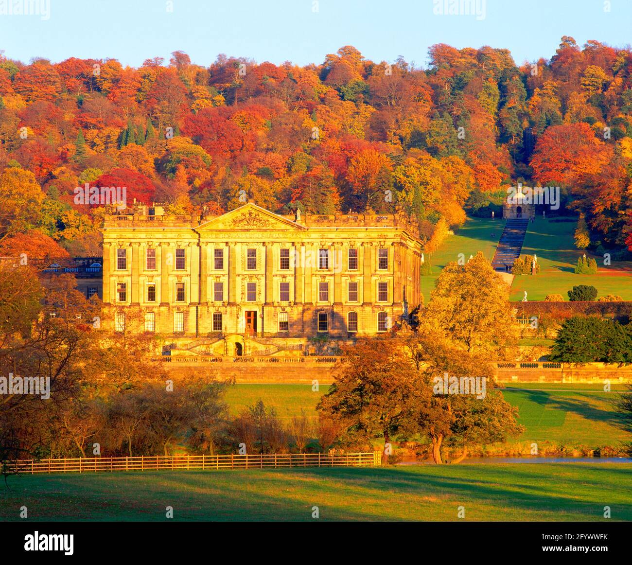 Chatsworth house garden uk hi-res stock photography and images - Alamy