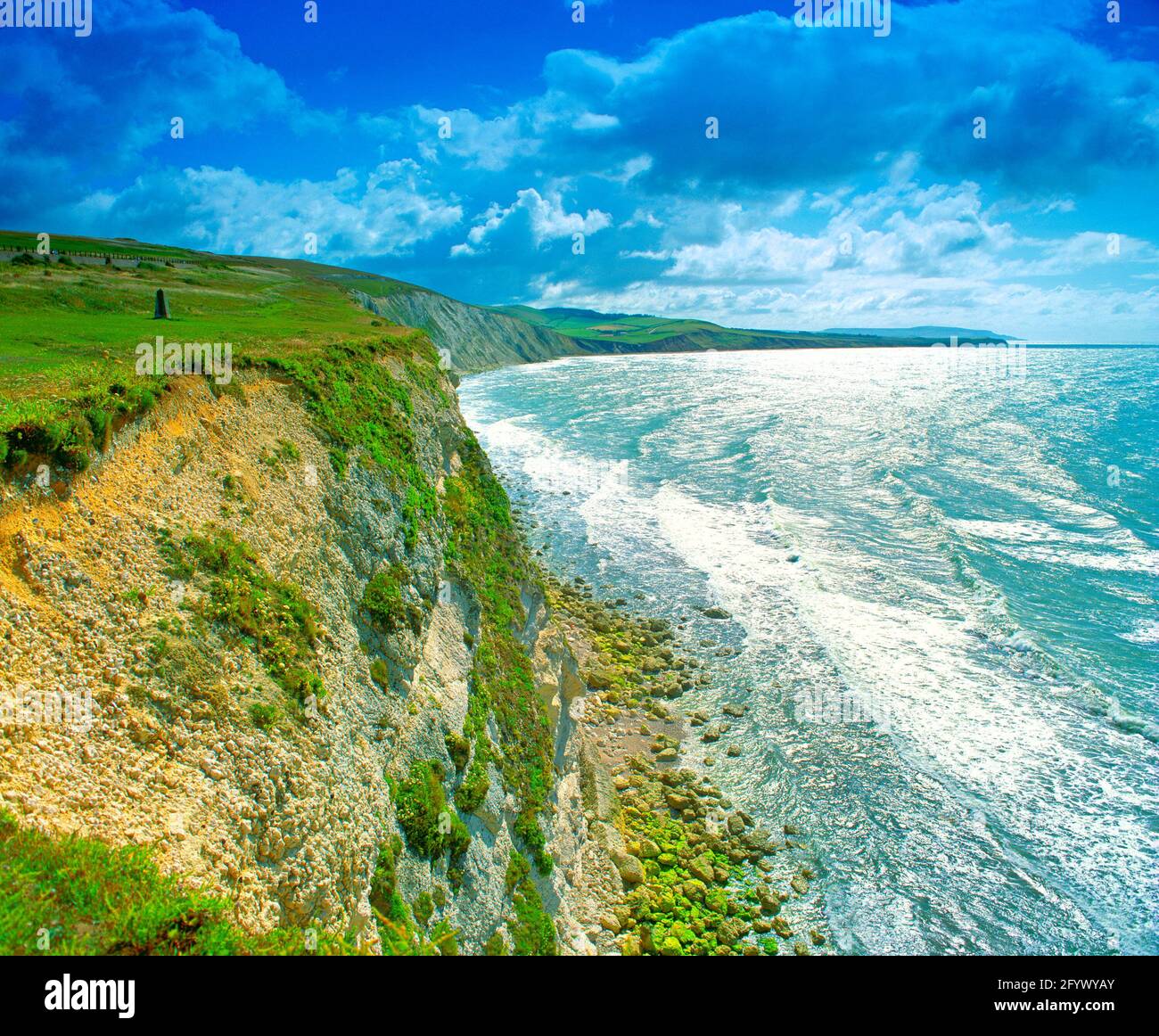 Unsafe cliffs hi-res stock photography and images - Alamy