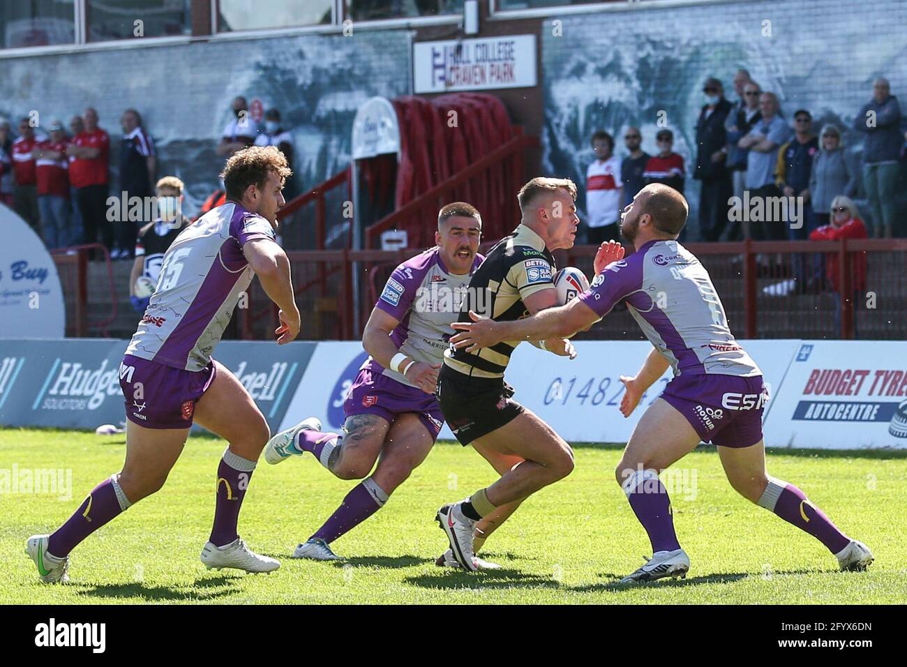 Lewis Tierney (5) of Leigh Centurions in action during the game Stock ...