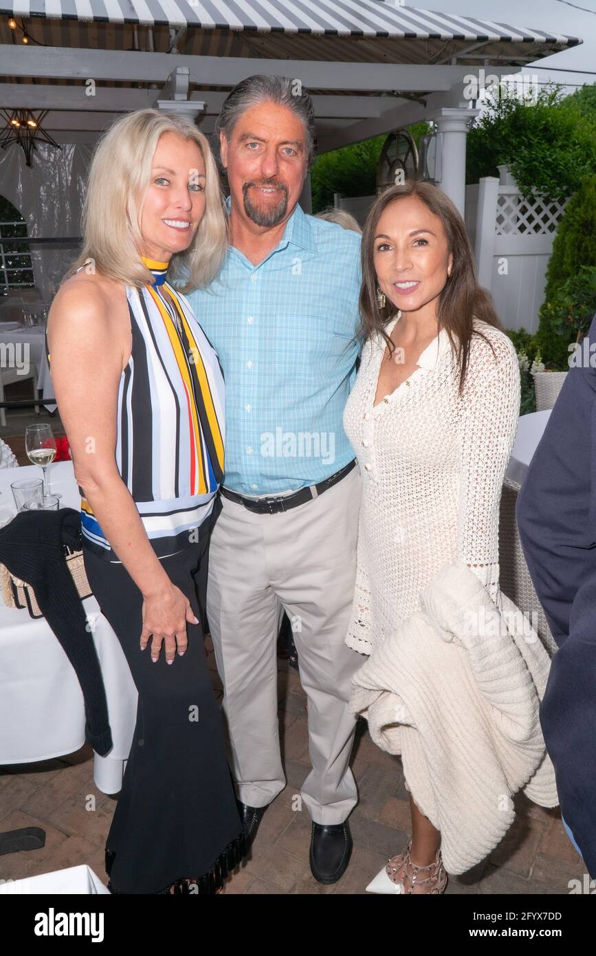 Noreen Donovan, Jim Byrnes and Maria Elena Pinillos English ...