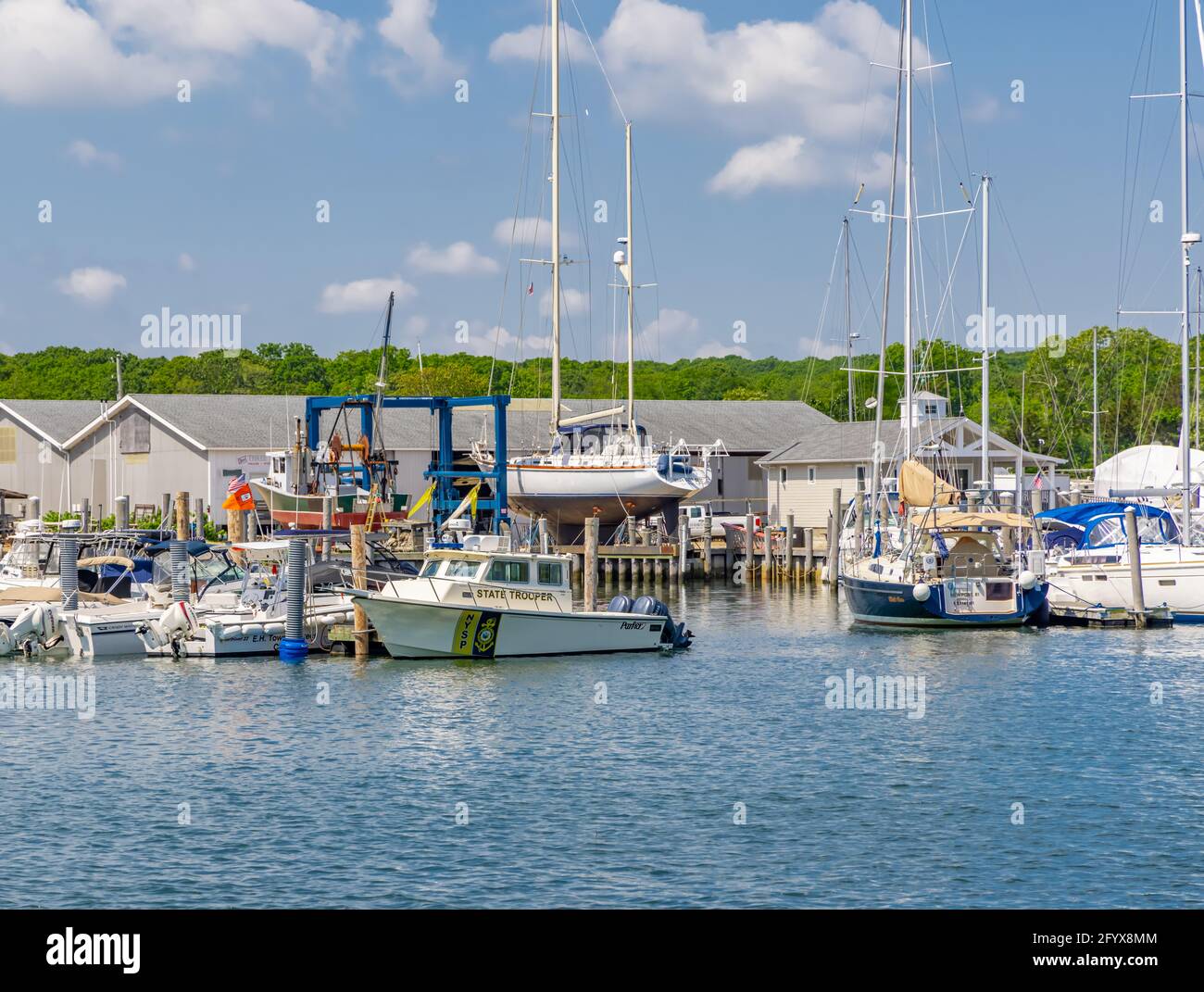 Three outboards hi-res stock photography and images - Alamy