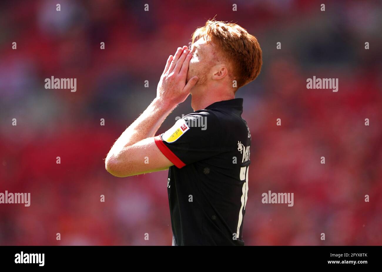 Efl callum morton hi-res stock photography and images - Alamy